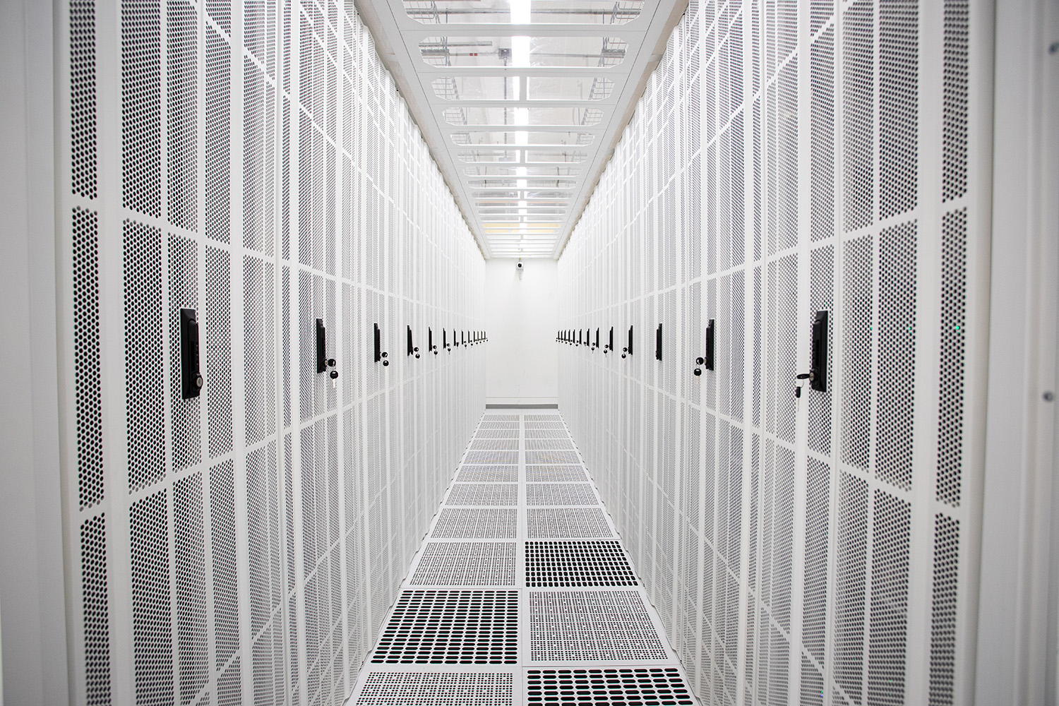 VIDEO: Tour HostDime's New Tier IV Colombia Data Center